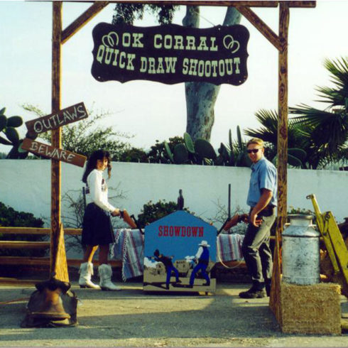 Western Quick Draw Shootout Game - Party Pals