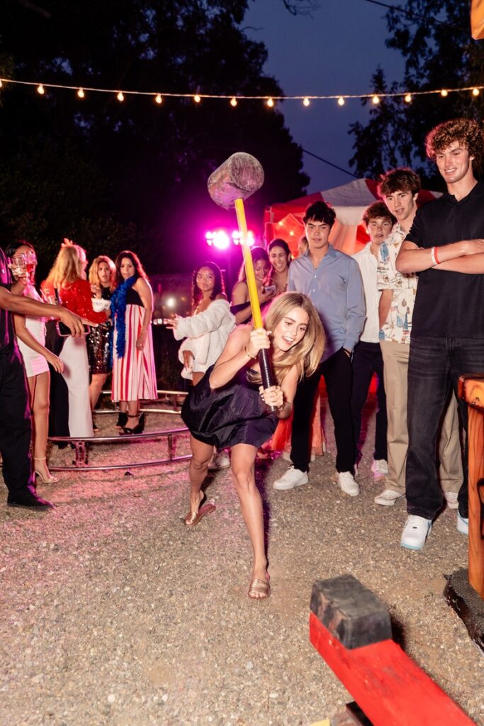 High Strikers - Party Pals